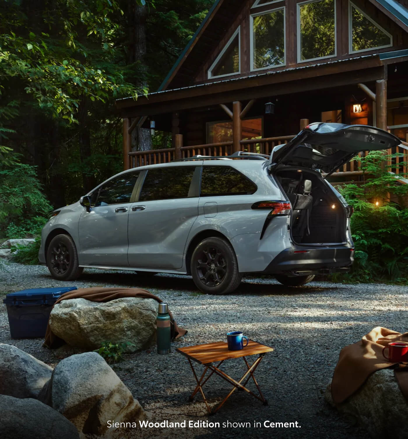 Toyota Sienna Interior Features, Cargo & Dimensions